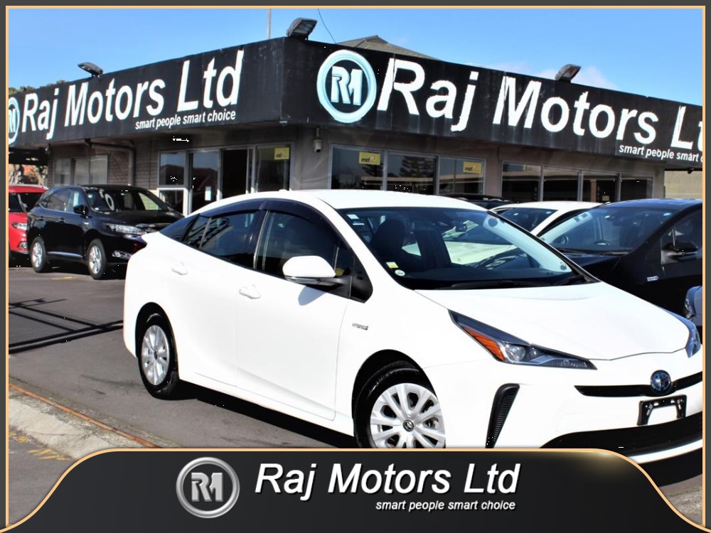 2020 Toyota Prius S Hybrid Hatchback Automatic for sale in Auckland New ...